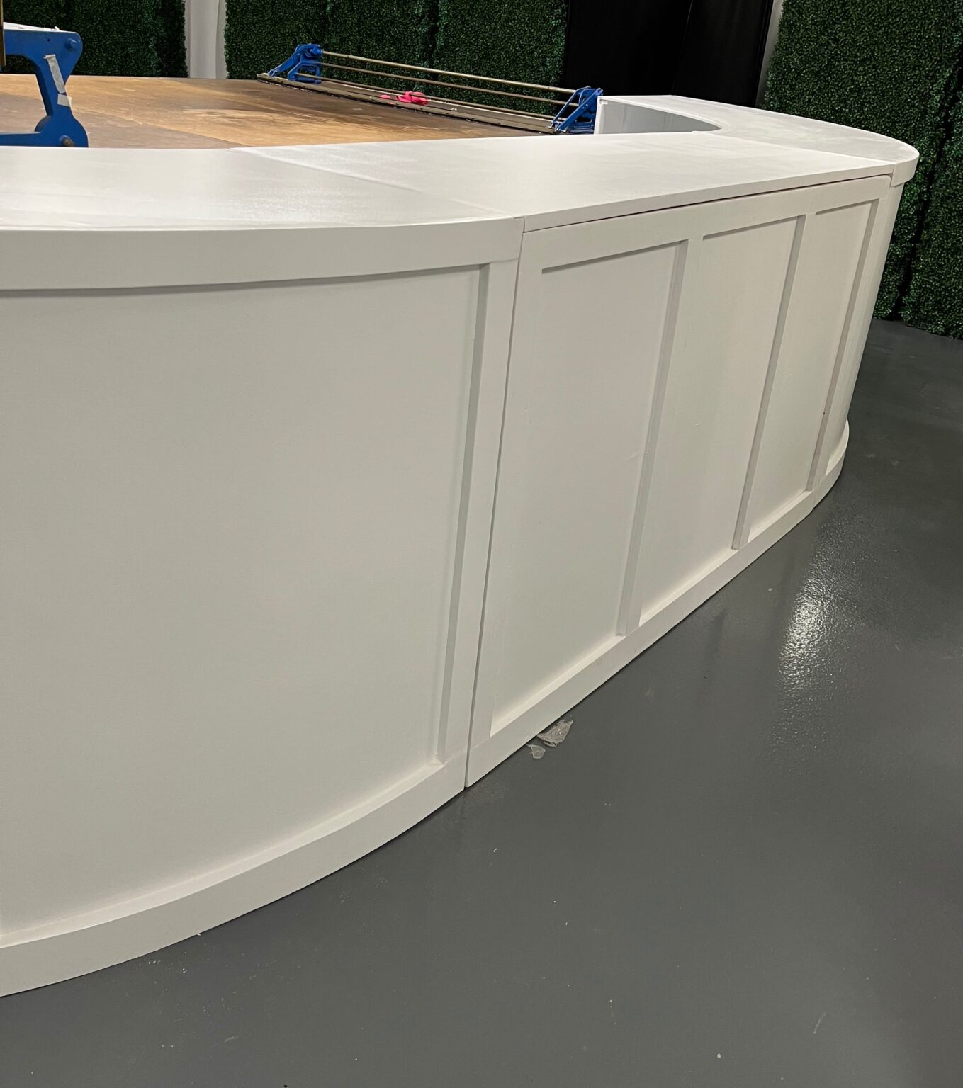 White Customizable Quarter Moon Bars | Elite/PBS Tents and Events
